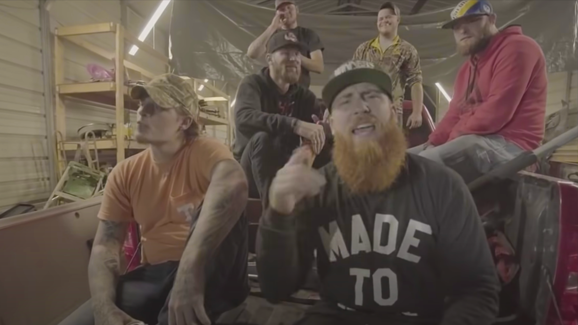 SUNDAY THROWBACK – Hosier “Redneck Rave Anthem” f/ Upchurch – Country ...